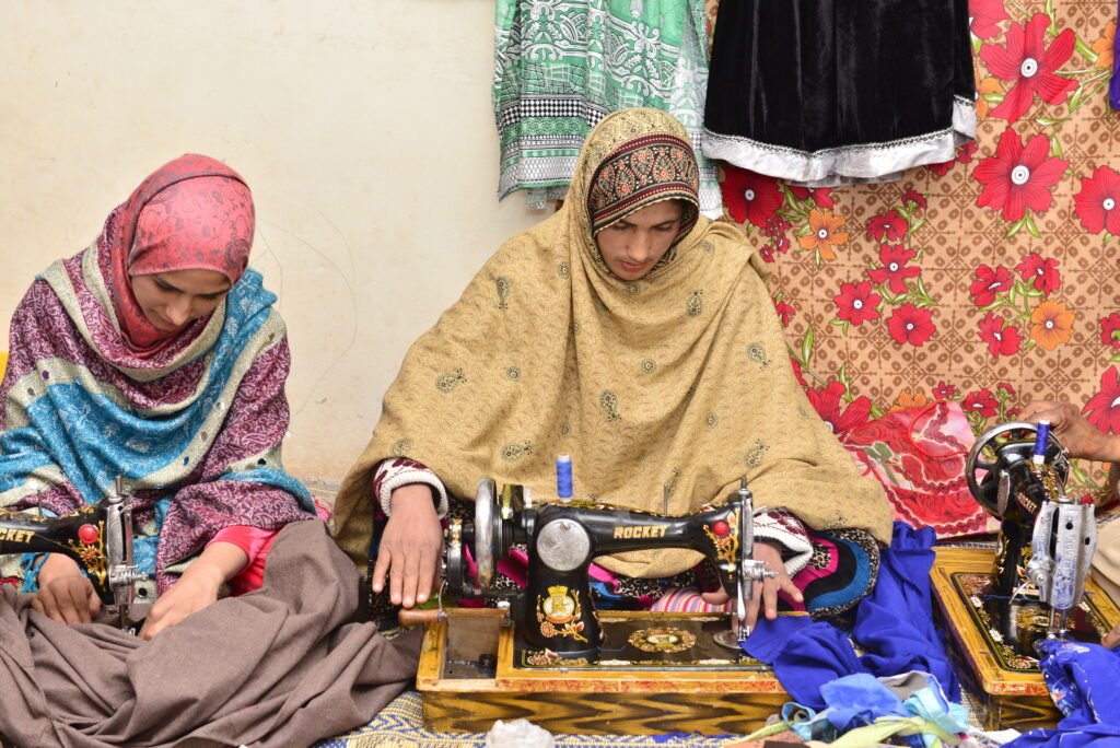 Karwan.pk Creating Hope, Transforming Futures.Karwan.pk - Karwan Foundation